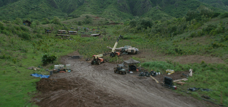 Capturing the Frenzied Helicopter Crash in Netflix's TRIPLE FRONTIER ...