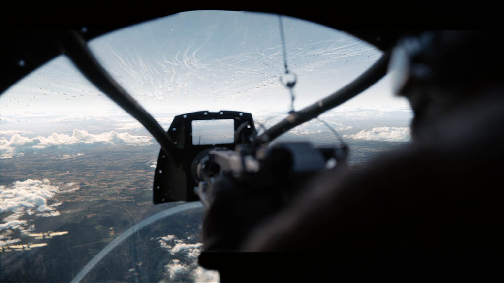 IN THE COCKPIT OF A FLYING FORTRESS AT WAR FOR MASTERS OF THE AIR - VFX ...