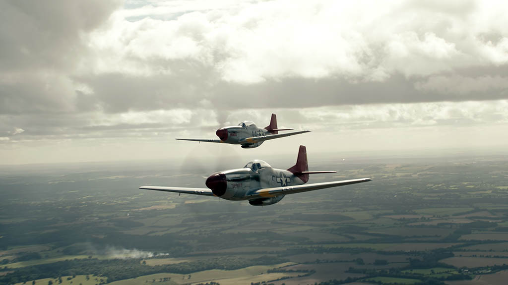 IN THE COCKPIT OF A FLYING FORTRESS AT WAR FOR MASTERS OF THE AIR - VFX ...