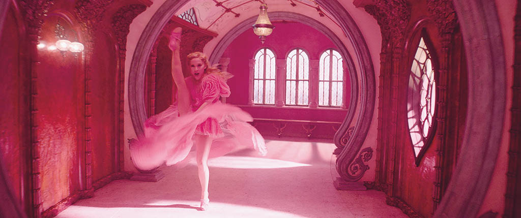 WICKED IS A COLLAGE OF DIFFERENT LENSES AND TALENTS - VFX Voice