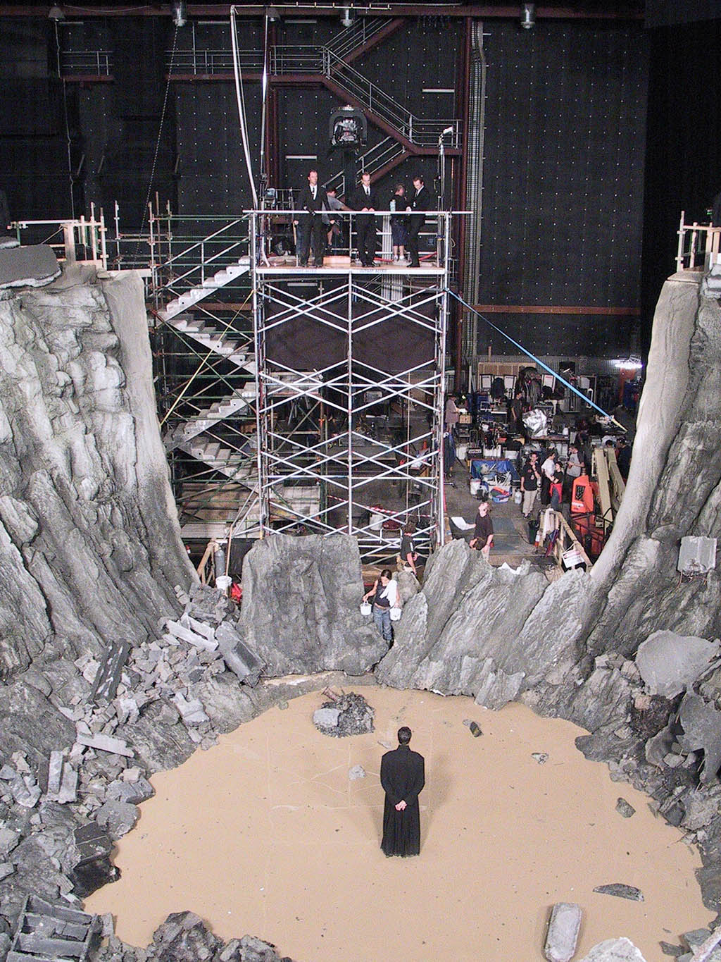 20 YEARS ON: REVISITING THE MATRIX RELOADED AND REVOLUTIONS, & OTHER ...